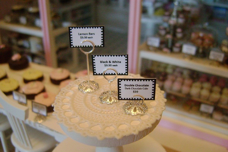 Baking In Miniature: Tall Menu/Card Holders