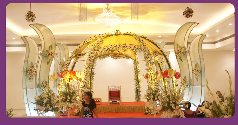 A WEDDING PLANNER: Indian Wedding Hall, Shaadi Mandap decorations
