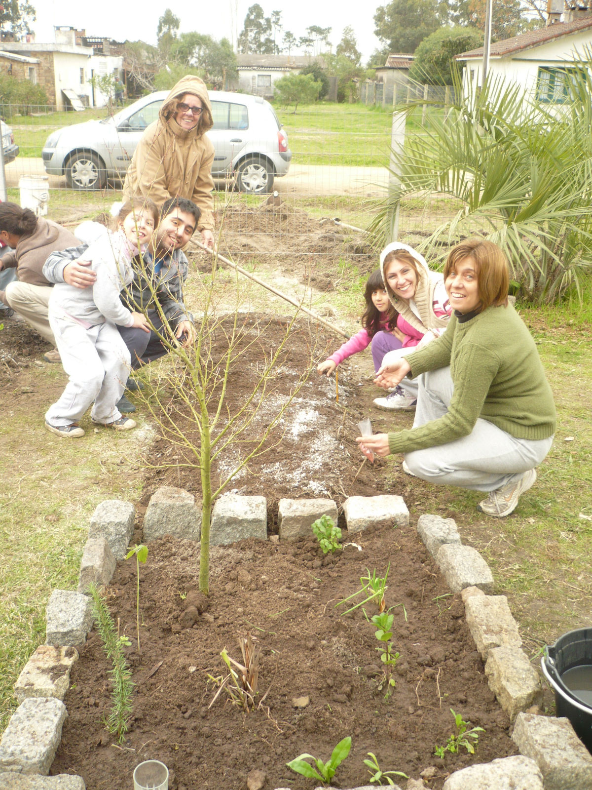 Ecoser/Desarrollo Integral: Taller de huerto orgánico casero en Uruguay