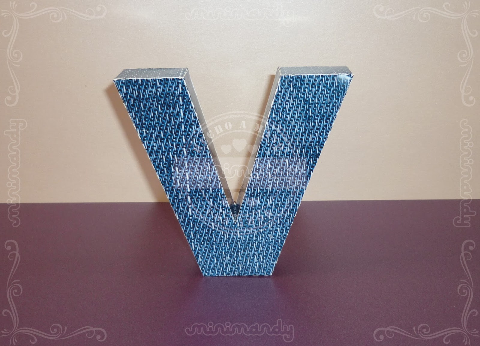 MinimandySign: Letras de Papel en Bloque. Diseño: Toy Story para Valen.