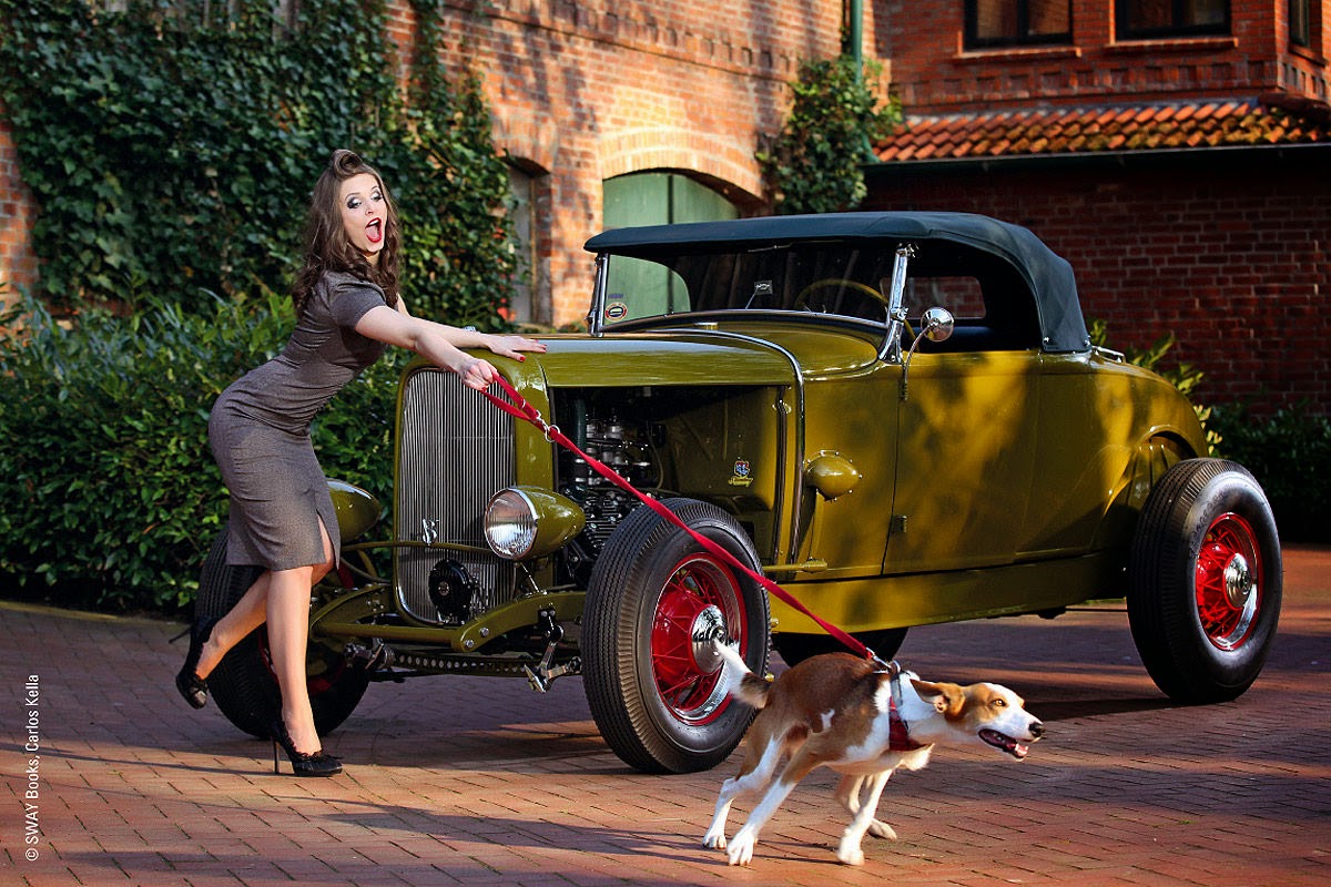 Girls and Legendary US-Cars, 2015 Calendar - Vintage Classic Cars and Girls