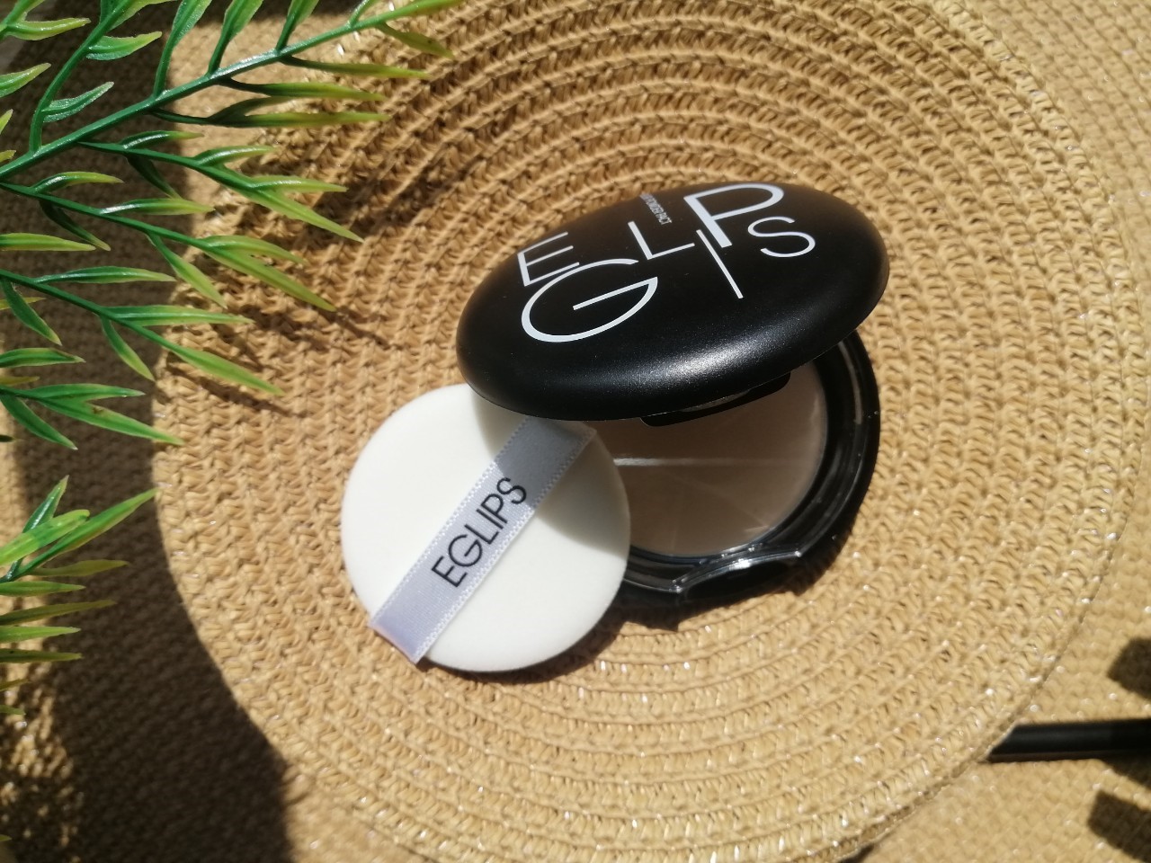 รีวิว Eglips Blur Powder Pact แป้งเบลอรูขุมขน ตัวช่วยให้หน้าสวยเนียน ...