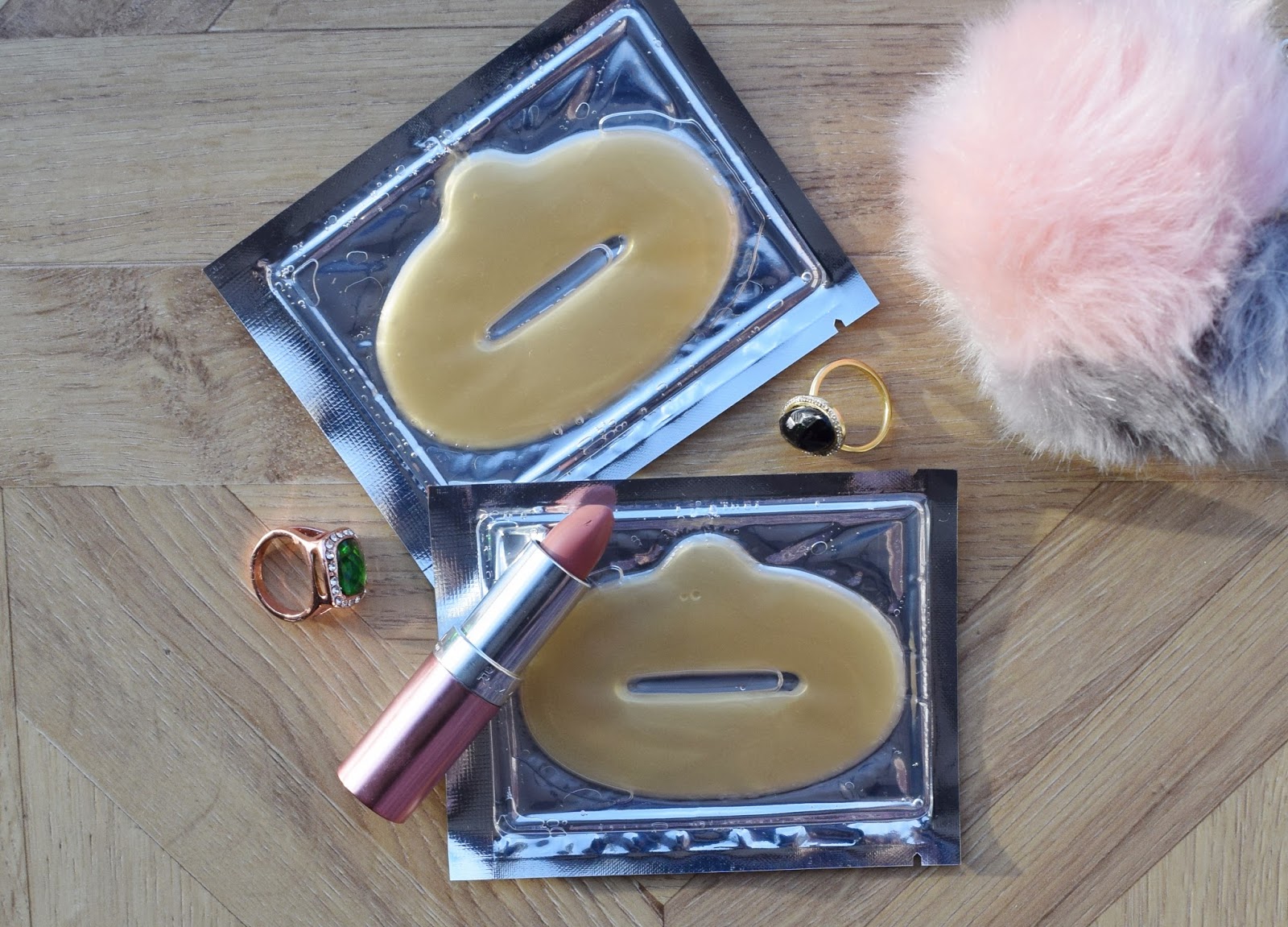 FACE MASK FRIDAY: CRYSTAL 24K GOLD POWDER GEL COLLAGEN LIP MASKS - A ...