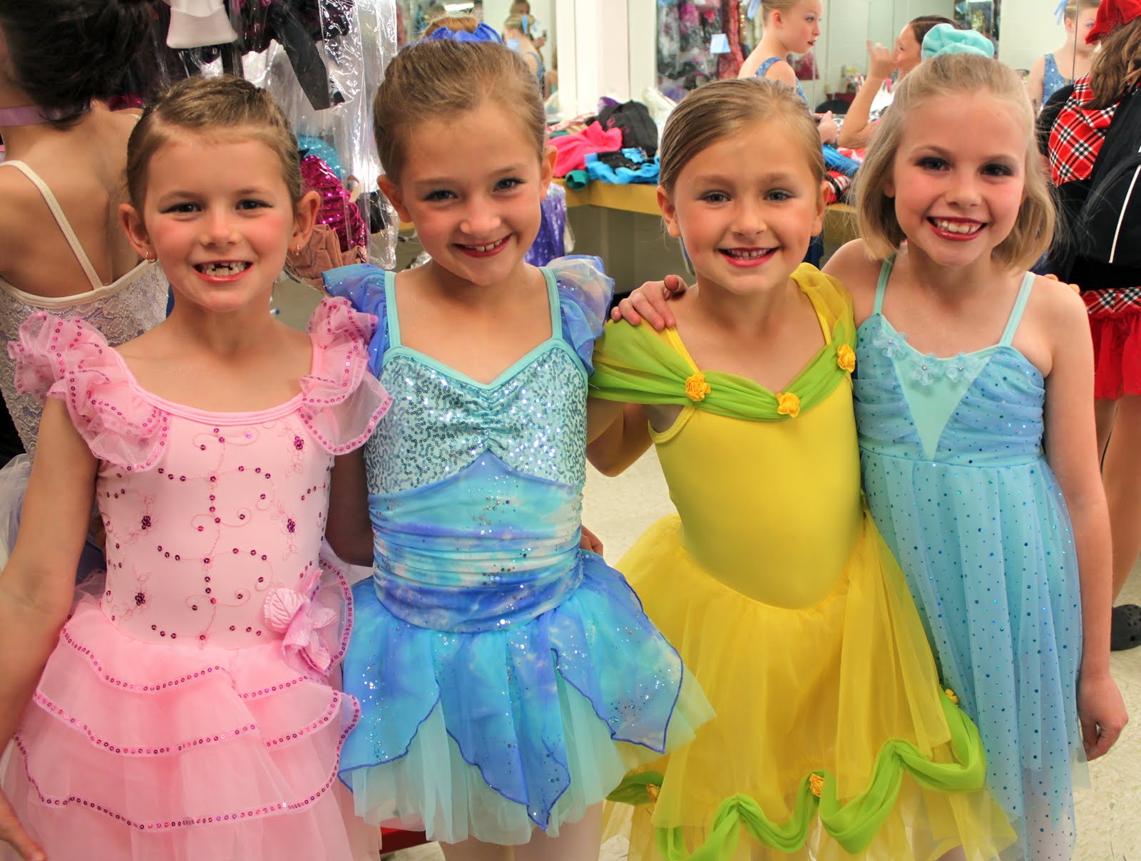 Six Pack of Says: Ballerina Girls