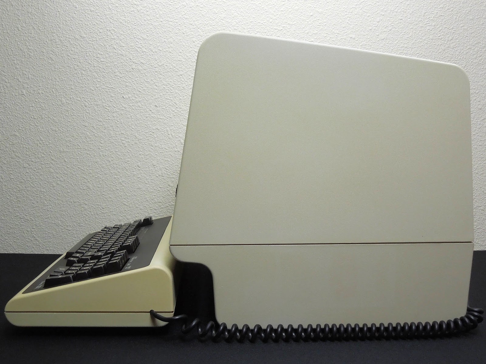 My Old Computers: DEC VT102 Terminal (1983)