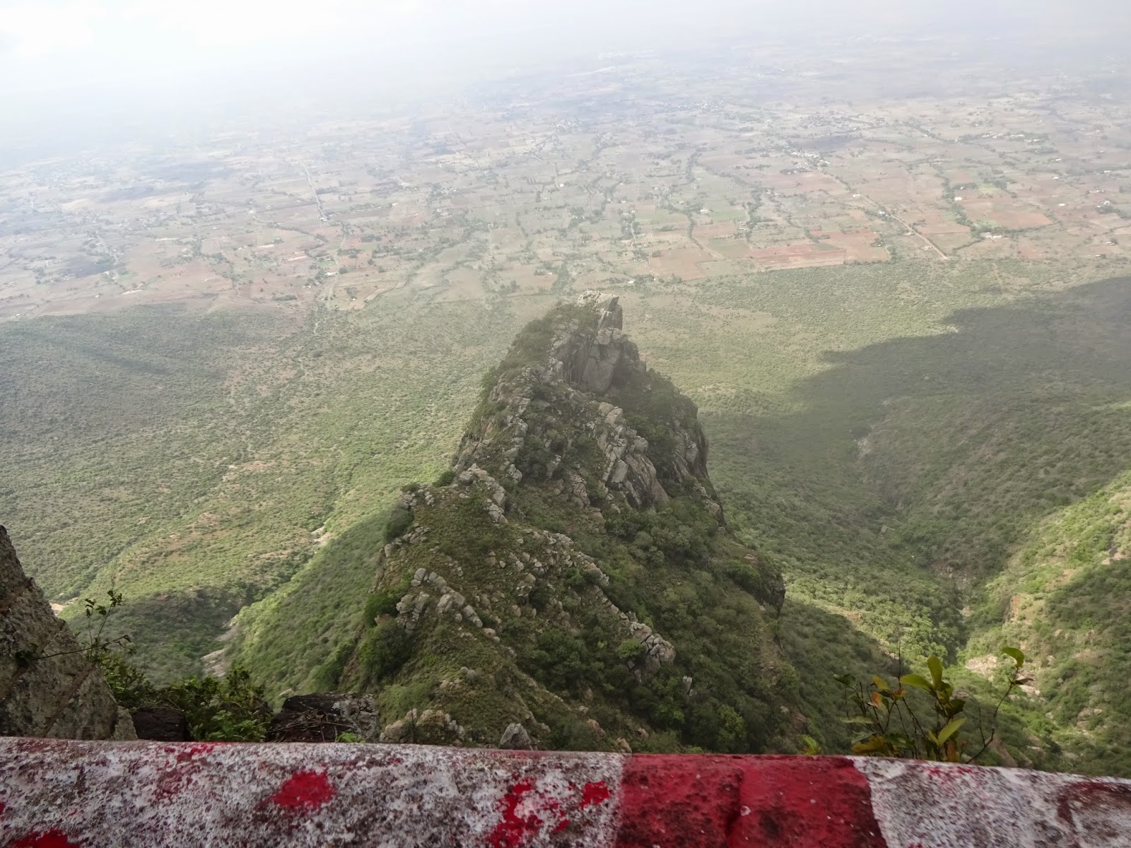 NATURAL PHOTOS AND WALLPAPERS: THALAMALAI HILLS TEMPLE TRICHY PHOTOS