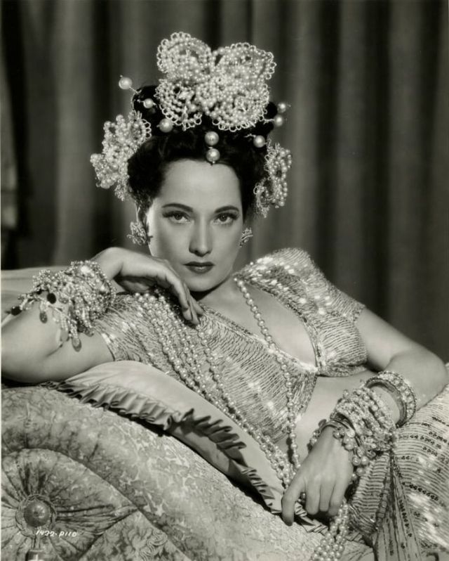 50 Gorgeous Photos of British Actress Merle Oberon in the 1930s and ...