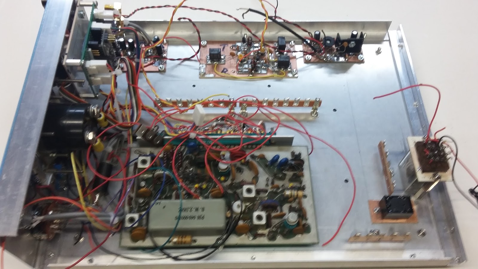 The Bitx40 Project ~Multi-Tasking at Work