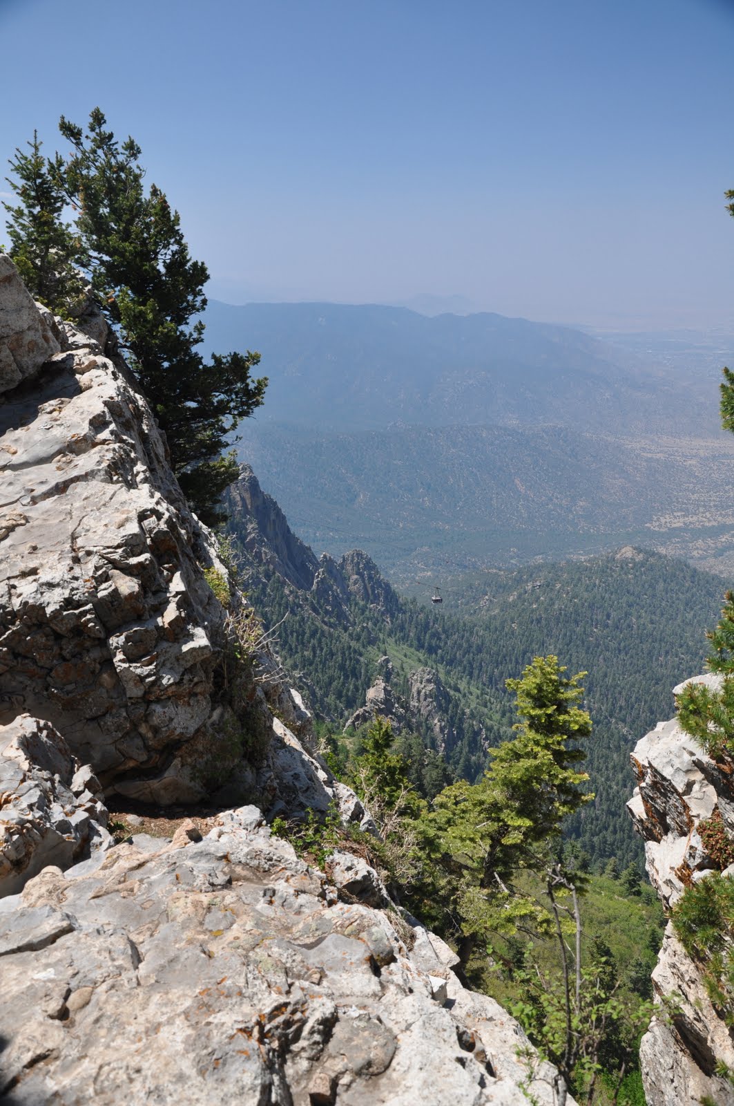 LA VITA IMMENSA: Hiking the Crest Trail in the Sandia Mountains