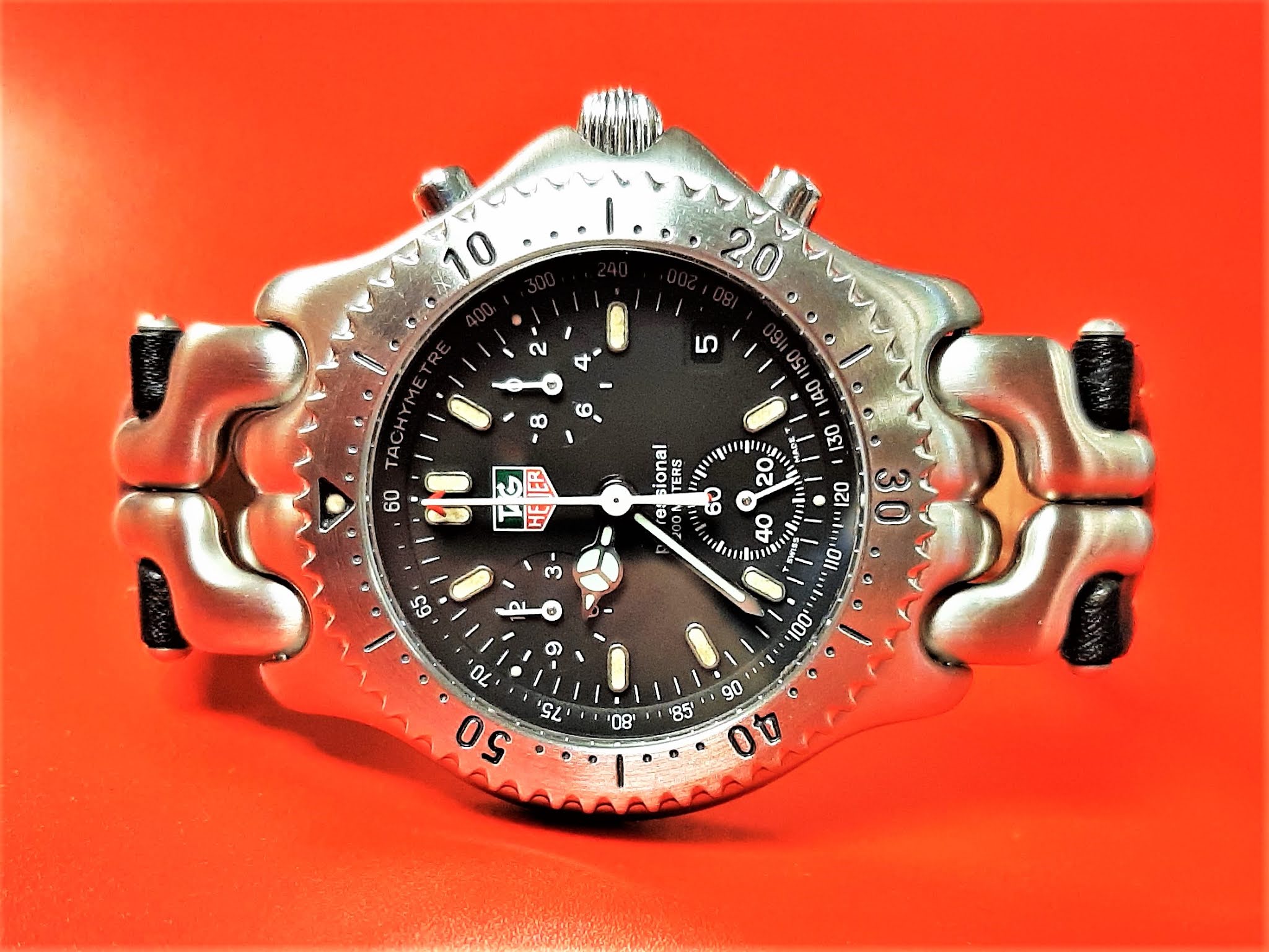 TAG HEUER ENTHUSIAST: GALLERY: TAG Heuer S/EL Quartz Chronograph