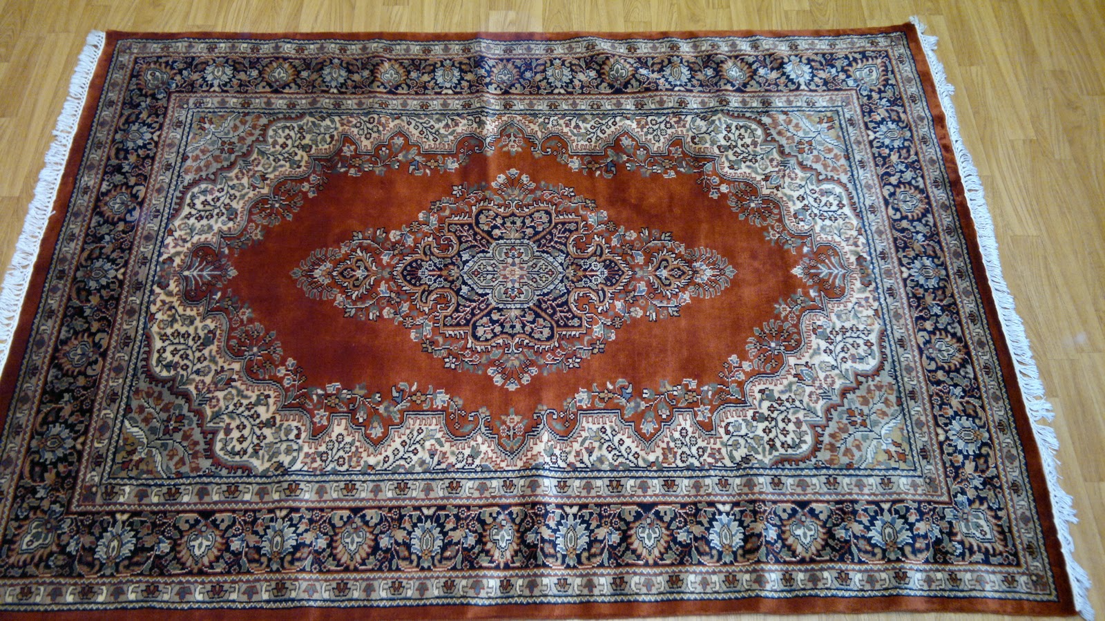 INDIAN CARPET AND TEXTILES: HAND MADE HAND KNOTTED CARPETS FROM JAIPUR