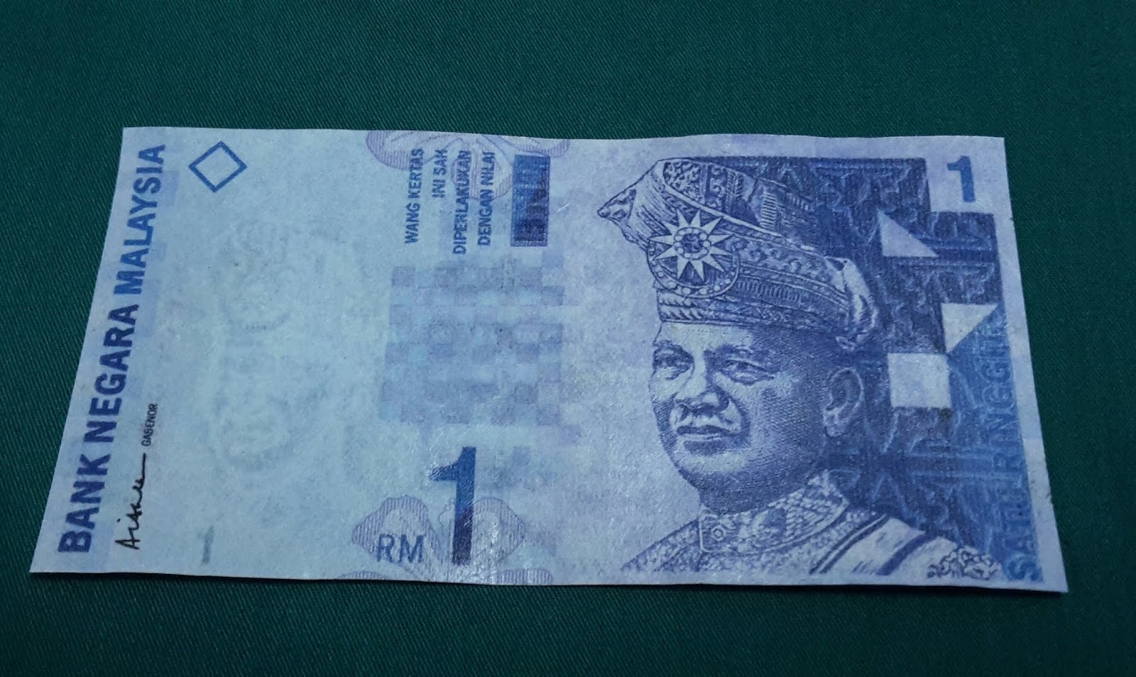 Badai Mencak Kelambit Biru: Note Kertas Asli Seringgit $1 sign Aisyah ...