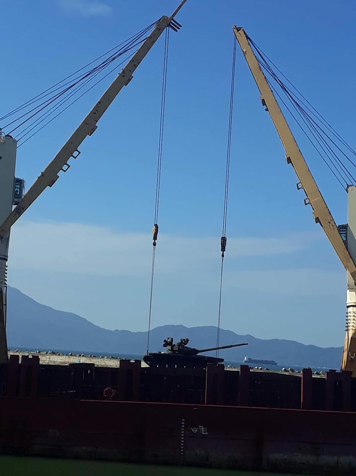 DEFENSE STUDIES: More T72B1MS Tank for Laos Arrived