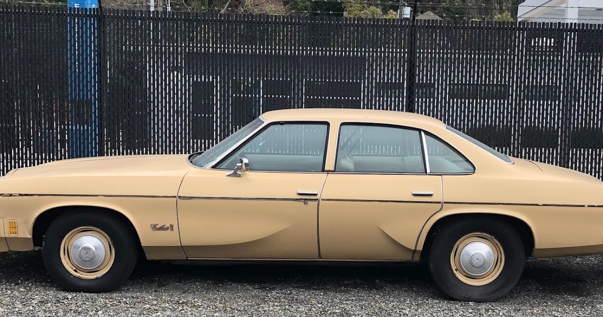 Seattle's Old Cars: America's best-selling car: 1976 Oldsmobile Cutlass
