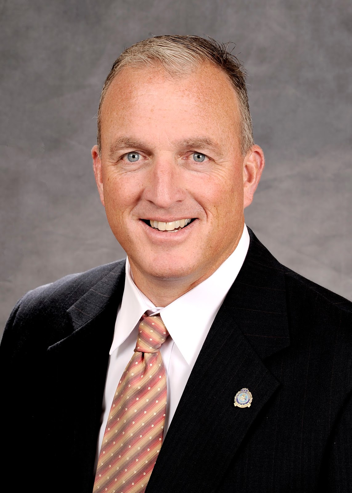 Shoreline Area News: Police Chief Steve Sutton retires from Lake Forest ...