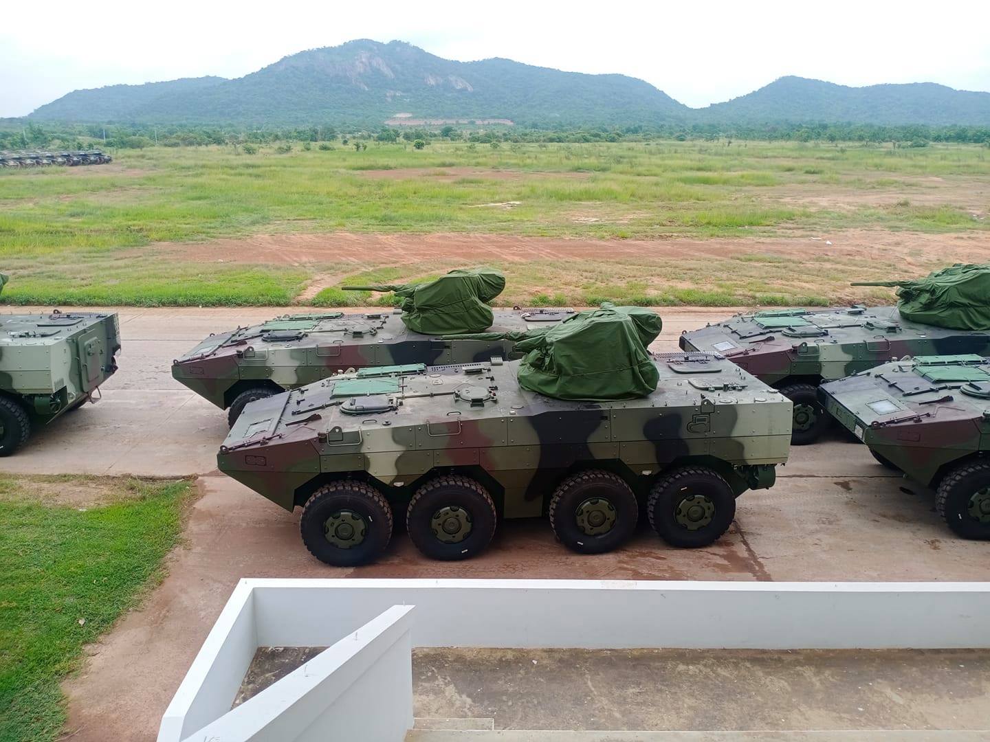 AAG_th บันทึกประจำวัน: กองทัพบกไทยรับมอบยานเกราะล้อยาง VN1 ระยะที่๒ และ ...