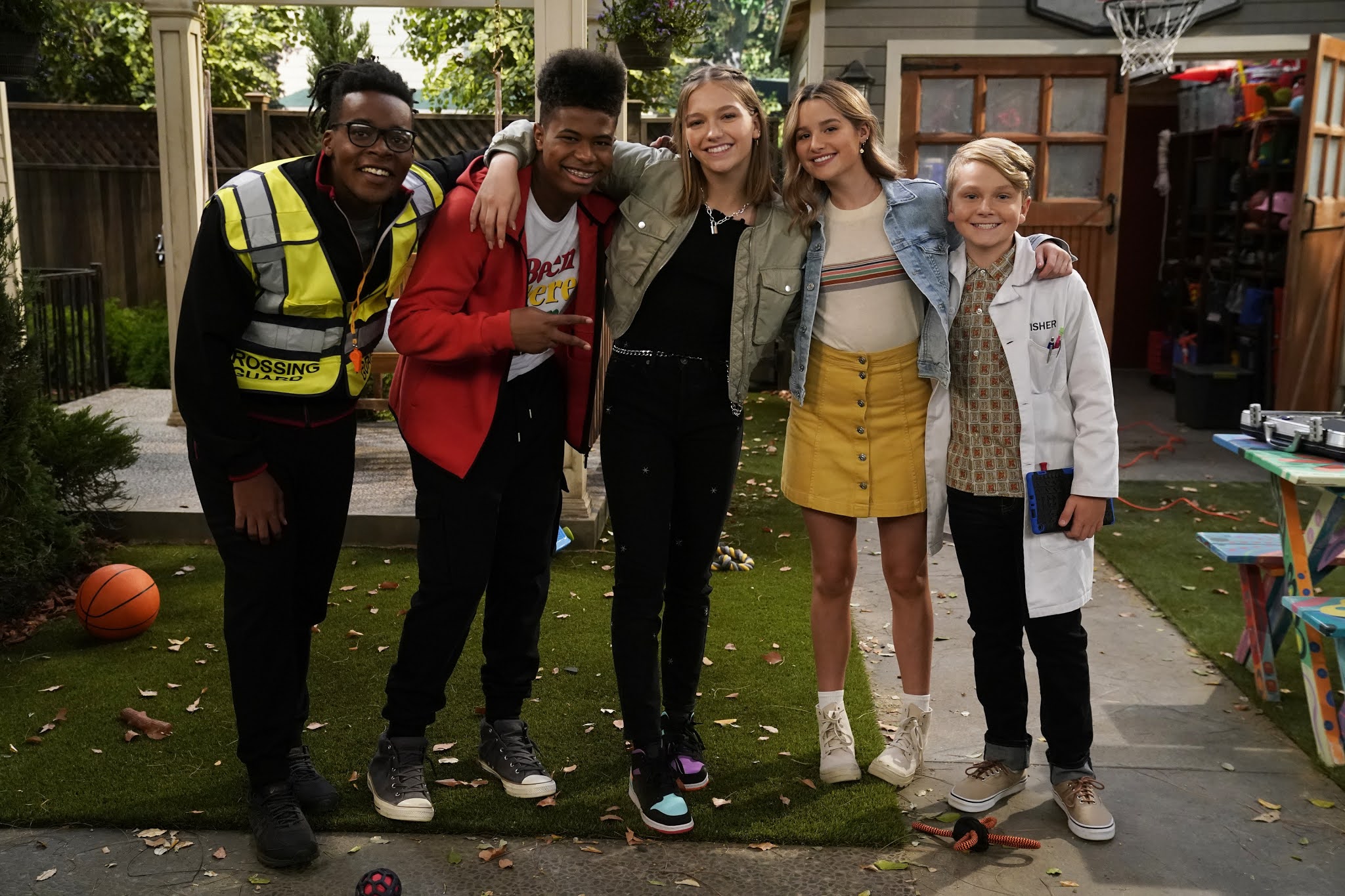 NickALive!: Nickelodeon to Premiere New Comedy 'Side Hustle' on ...