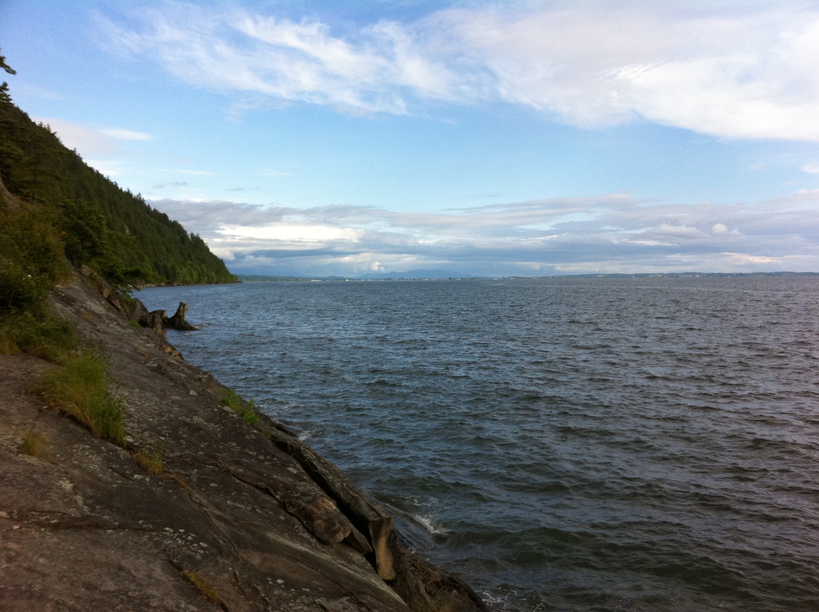 *Solitaire*: マウンテンバイキング ＠ Chuckanut Mountain beach trail!