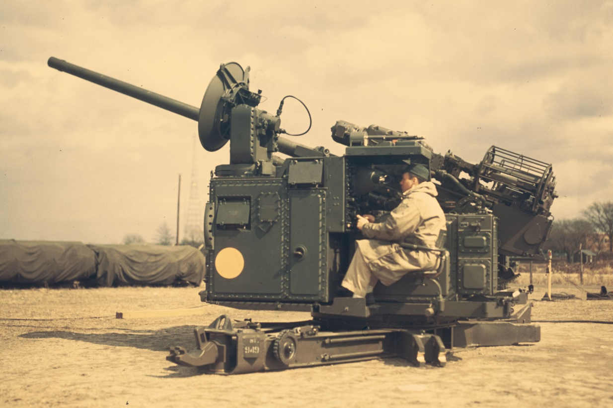 СТАЛЬ И ОГОНЬ: СОВРЕМЕННЫЕ И ПЕРСПЕКТИВНЫЕ ТАНКИ: Американская зенитная артиллерийская система ...