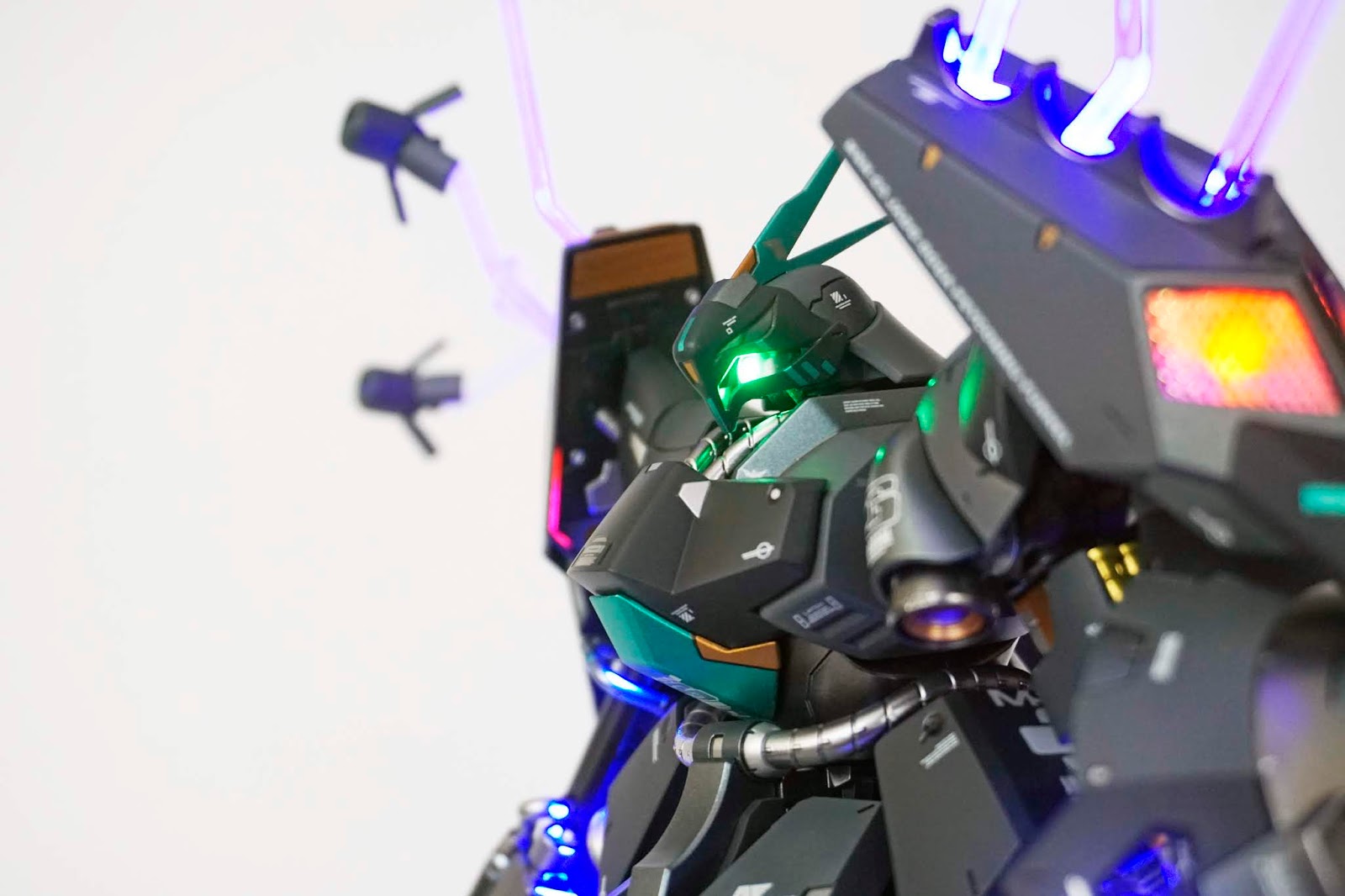 Custom Build: RE 1/100 Jadg Doga "The Owl"