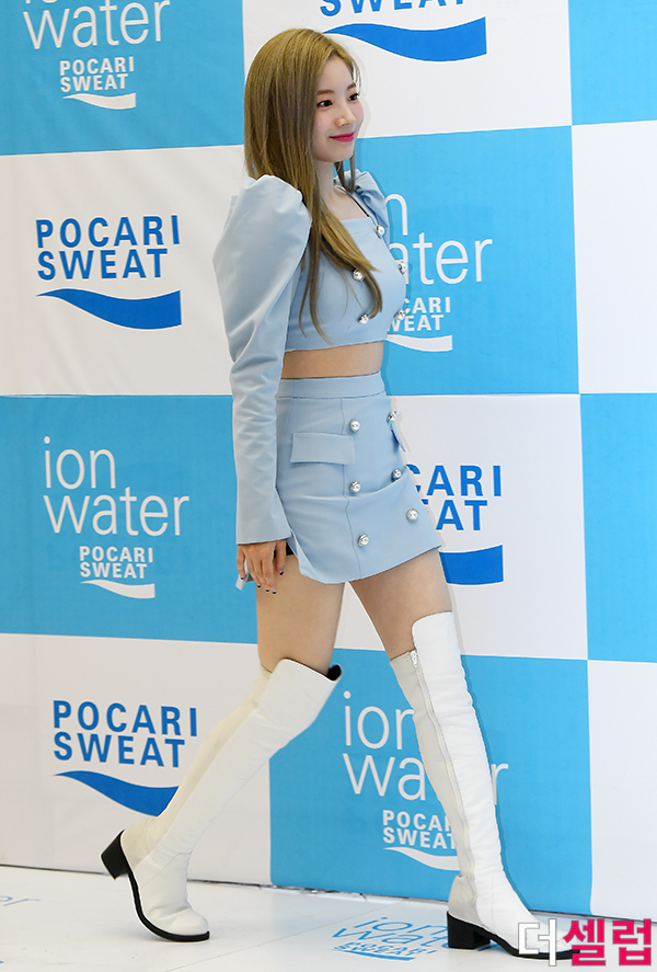Joe's Twice Photo Blog: 190612 'Pocari sweat' TWICE fan sign event 200 pictures