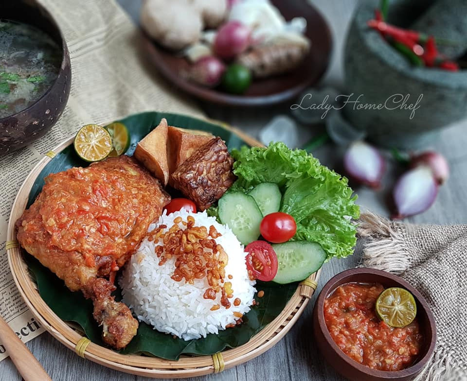 LadyHomeChef: Sambal Chilli for Indonesian Smashed Chicken