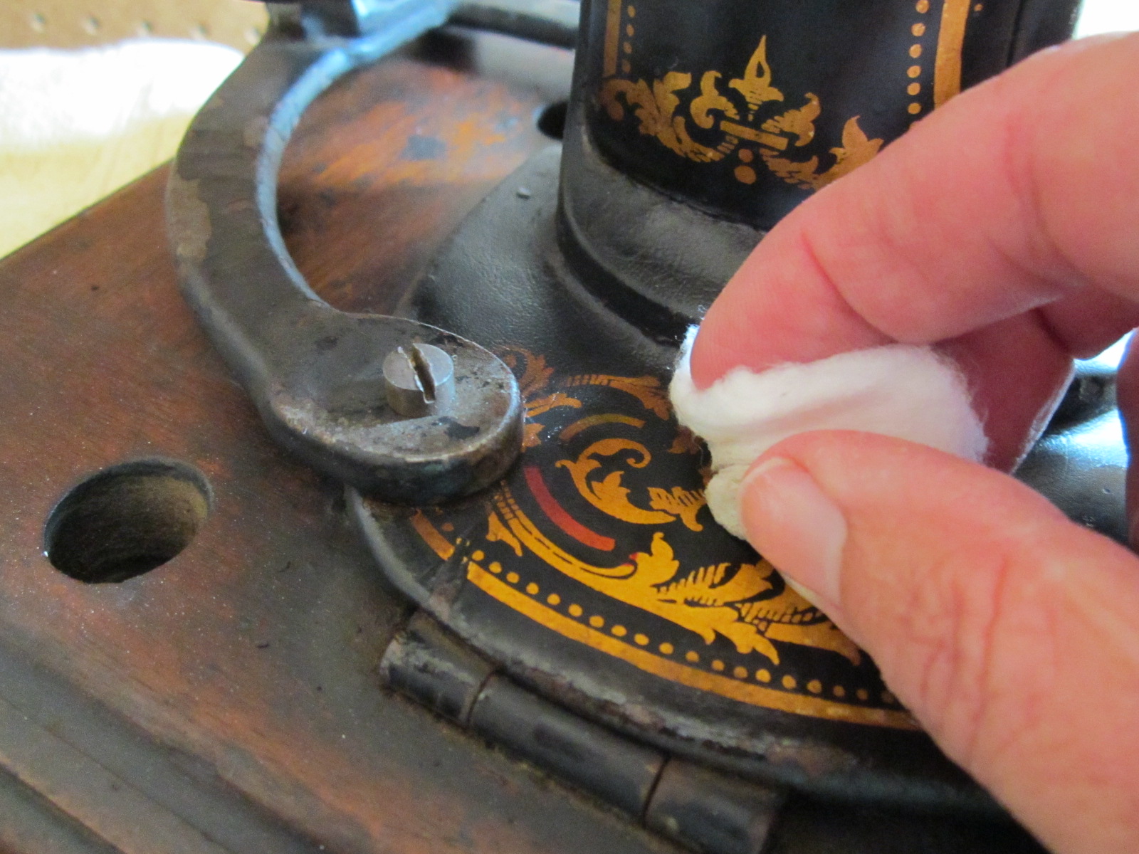 Sew Old - Sew New: The Singer 12 "New Family"