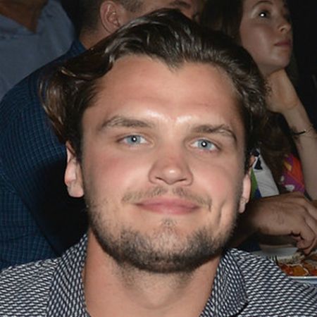 What's Ray Nicholson Net Worth? His Bio, Mother, Married, Wife ...