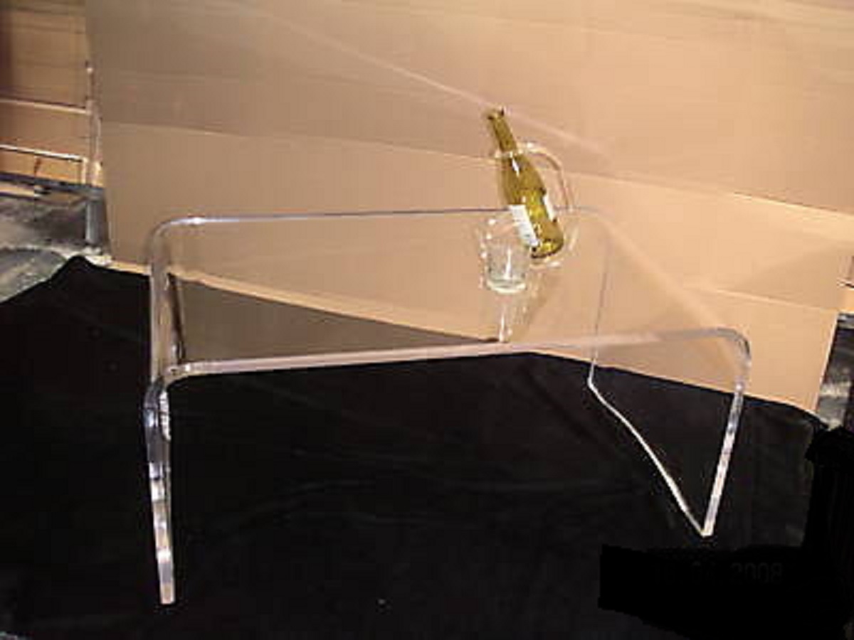 Aditya Production: Display Meja Acrylic