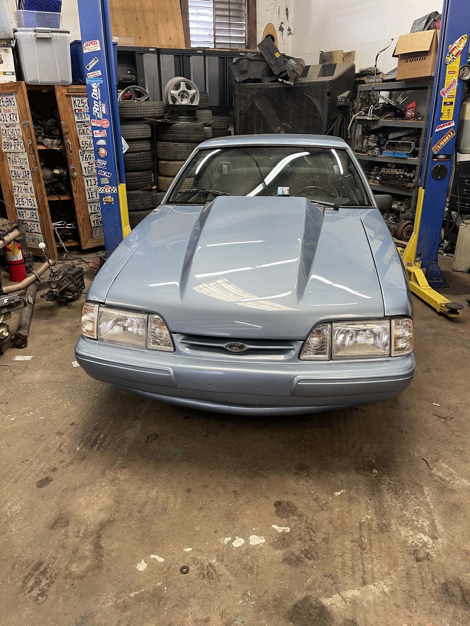 Whiteboy's Mustangs: 1990 mustang coupe light crystal blue