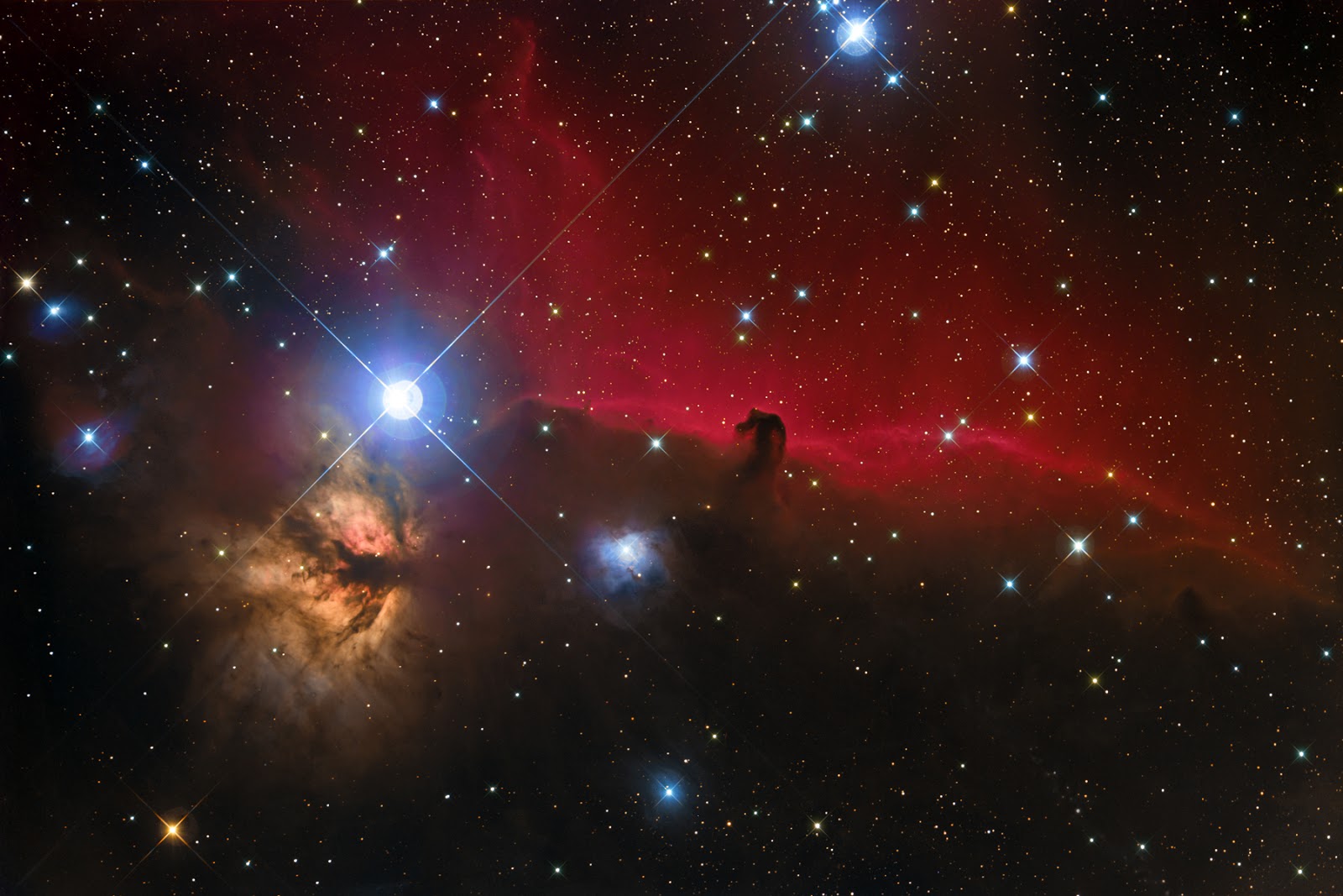 La Ventana al Cosmos: Alnitak