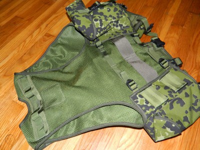Webbingbabel: Danish Army PLCE Wyvern All Arms Vest M84 Flecktarn