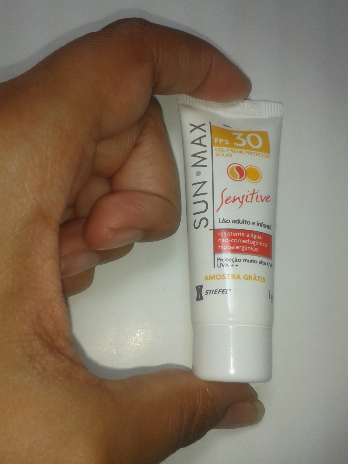 Miniaturas de Cosméticos e Amenities: Sun Max gel creme protetor ...