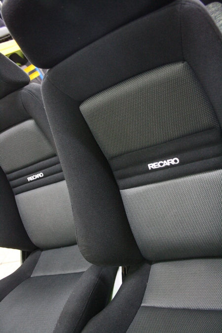 Dingz Garage: Seat RECARO Njoy with new fabric