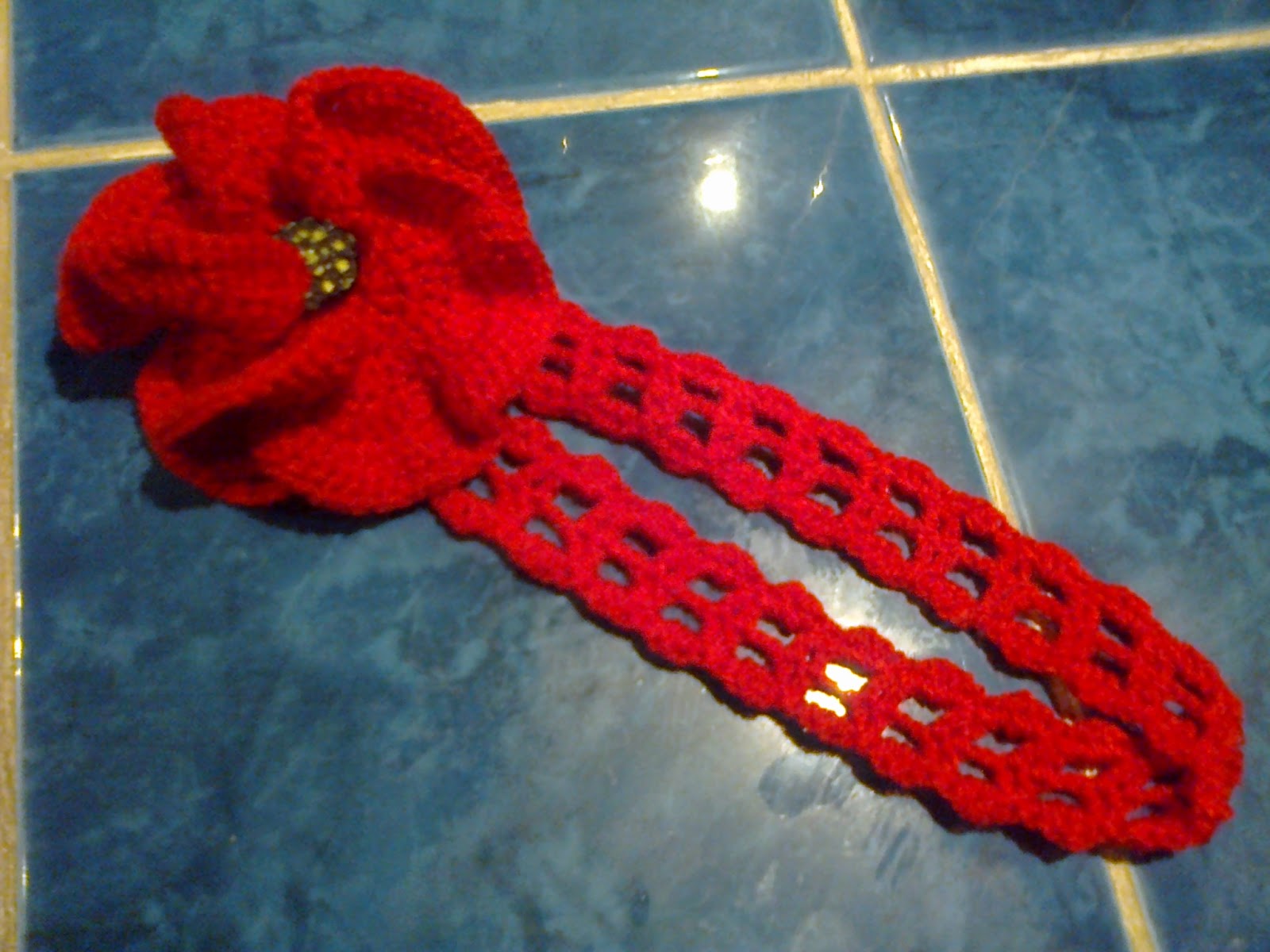 Bio-vita: BENTITA CROSETATA CU MAC