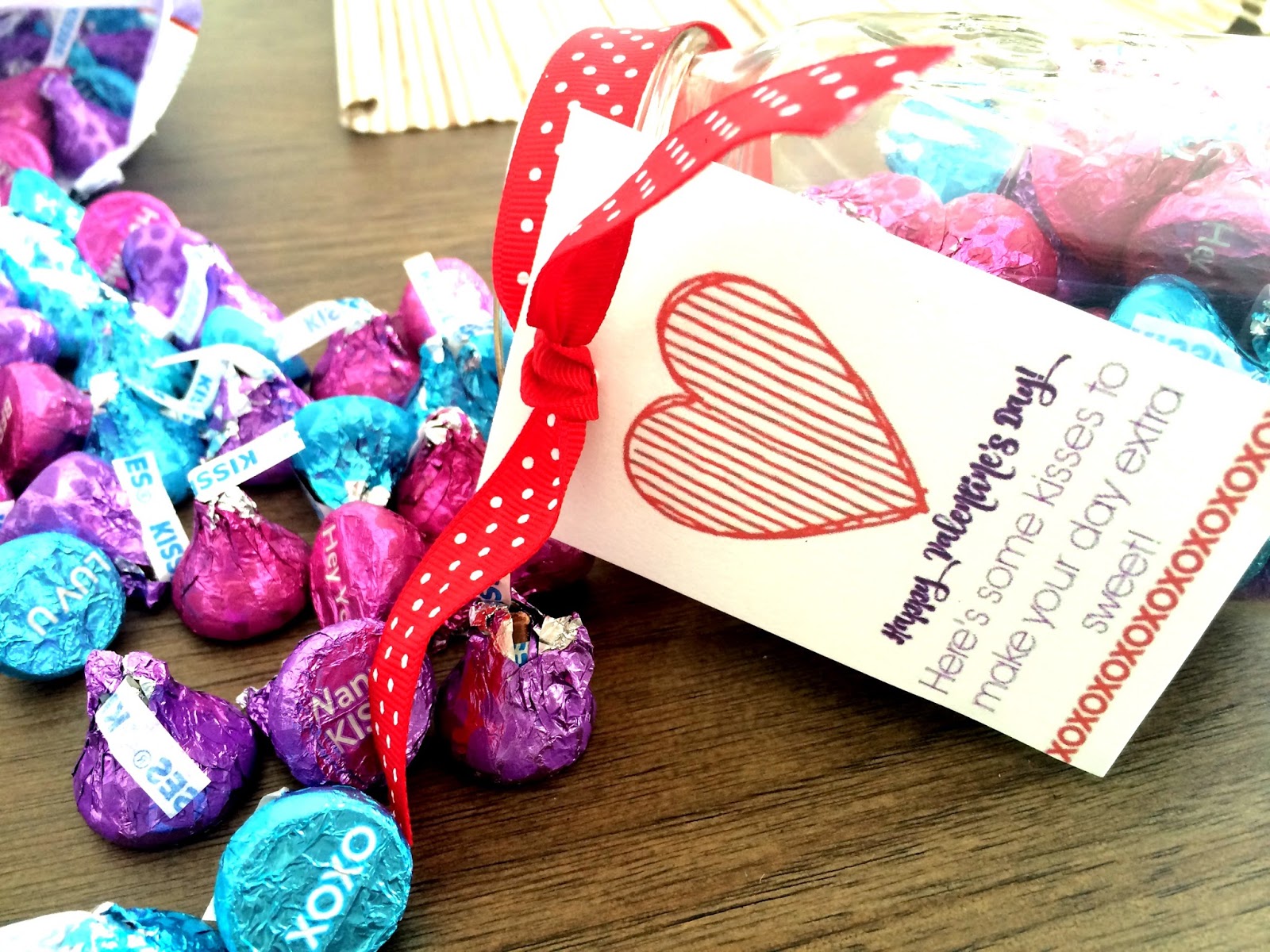 The Valentine Kiss Jar Gift Idea (Free Printable) - The Chirping Moms