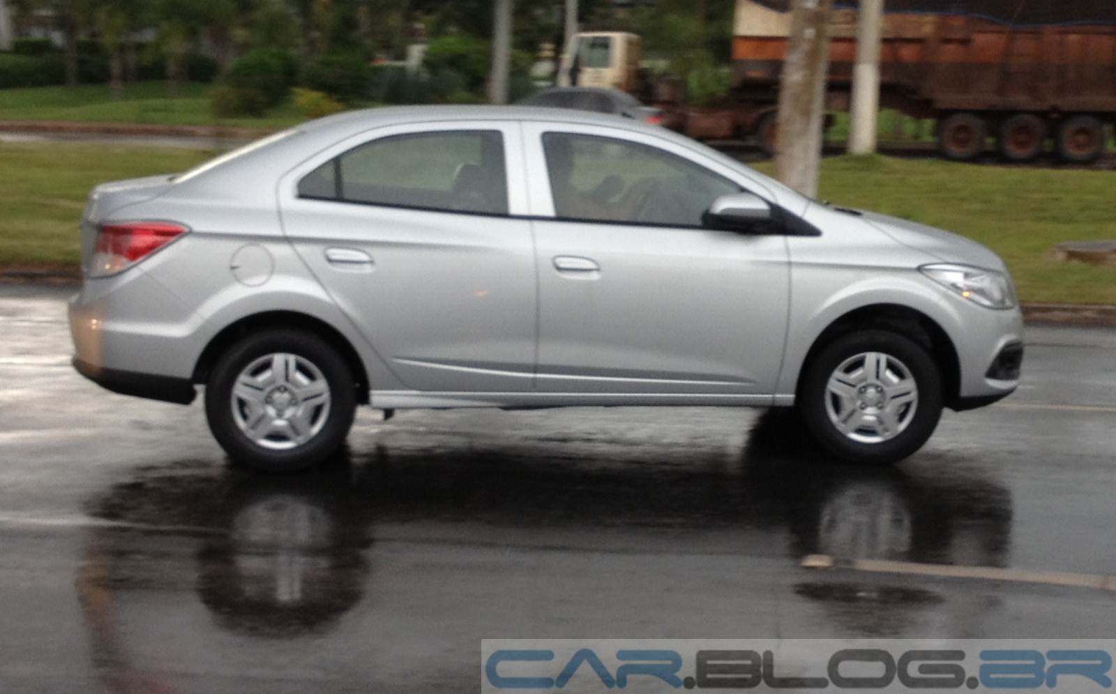Cestas de Natal Amaral: Chevrolet Prisma: ar-condicionado em todas as ...