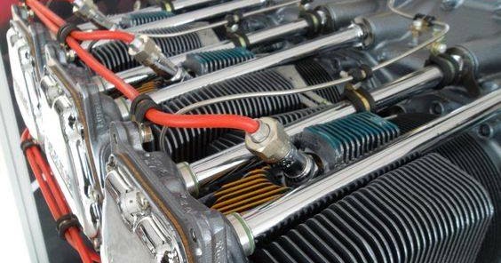 123 Quilt: Color Play Friday - Lycoming Engine