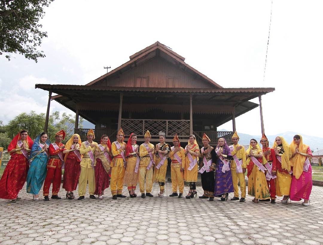 7 wisata menarik di Poso, Provinsi Sulawesi Tengah, Indonesia ...