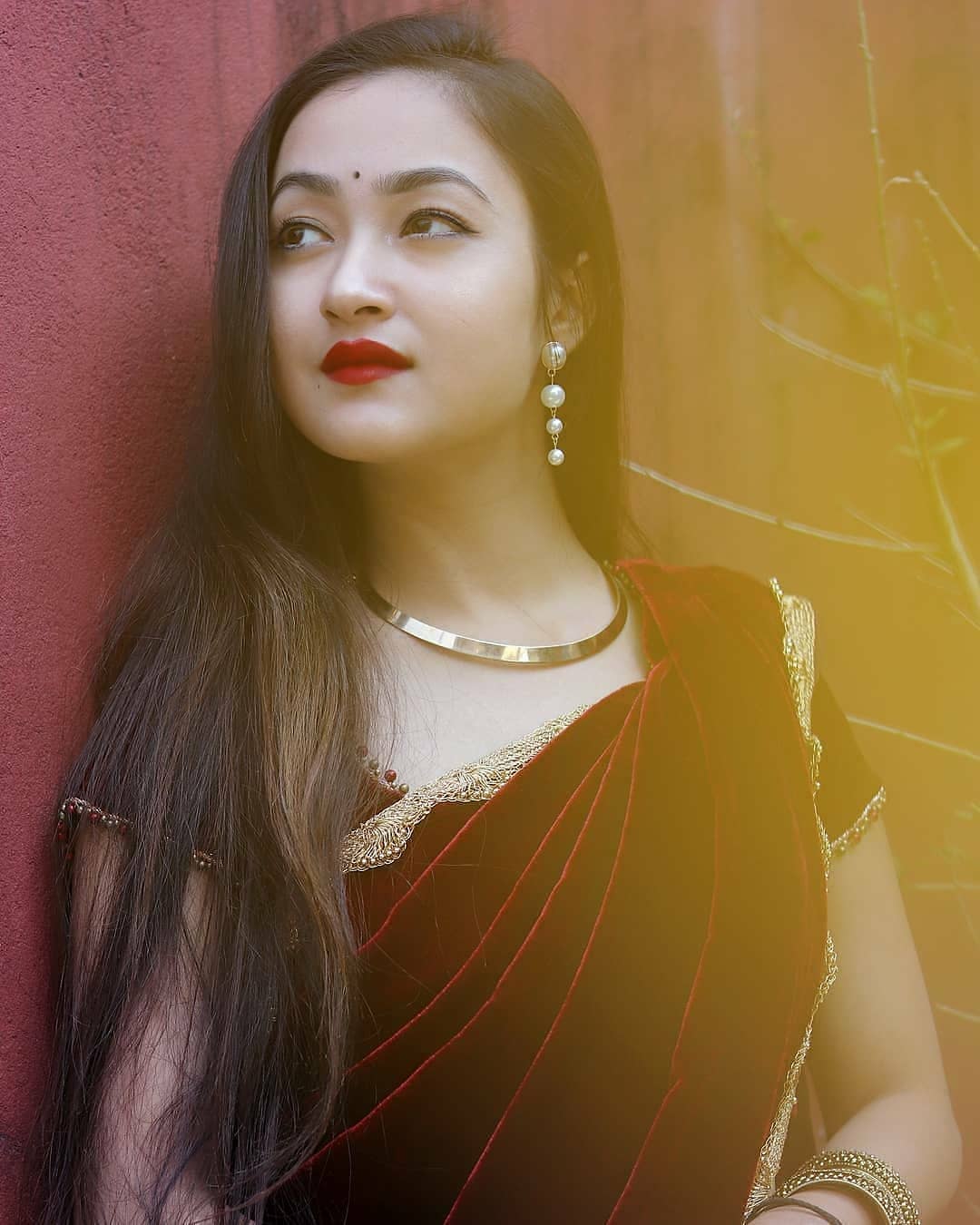 Bold and Beautiful Indian Girls Random Saree Images