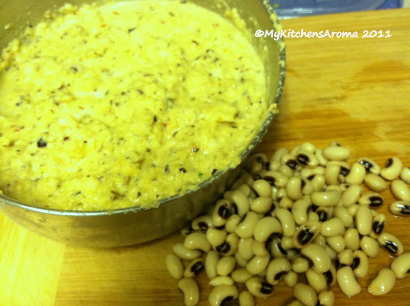 The Sizzling Pan: "Appetizers"- Black- Eyed Beans Fritters/ Chavali che ...
