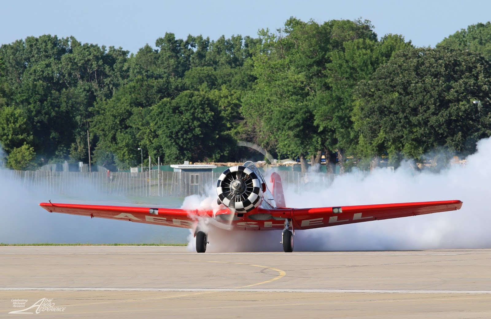 The Aero Experience: EAA AirVenture Oshkosh 2019: Airshows - Aeroshell ...