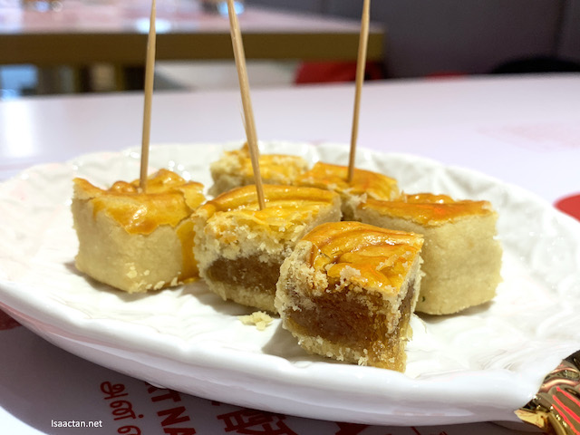 Isaactan.net: Swee Bee Pineapple Tarts @ Swee Bee Cafe by Baker Dave ...