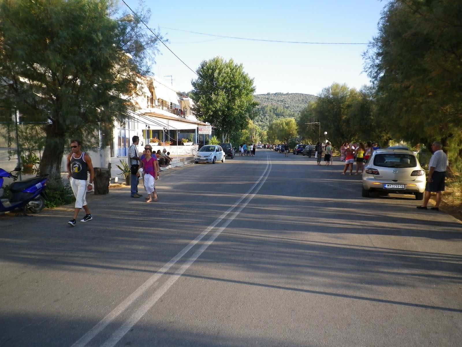 ΠΟΛΙΧΝΙΑΤΙΚΗ ΑΦΛΟΥΓΗ: ΚΑΛΟΚΑΙΡΙ 2011 ΓΙΟΡΤΗ ΤΗΣ ΤΡΑΤΑΣ (ΣΚΑΛΑ ΠΟΛΙΧΝΙΤΟΥ)