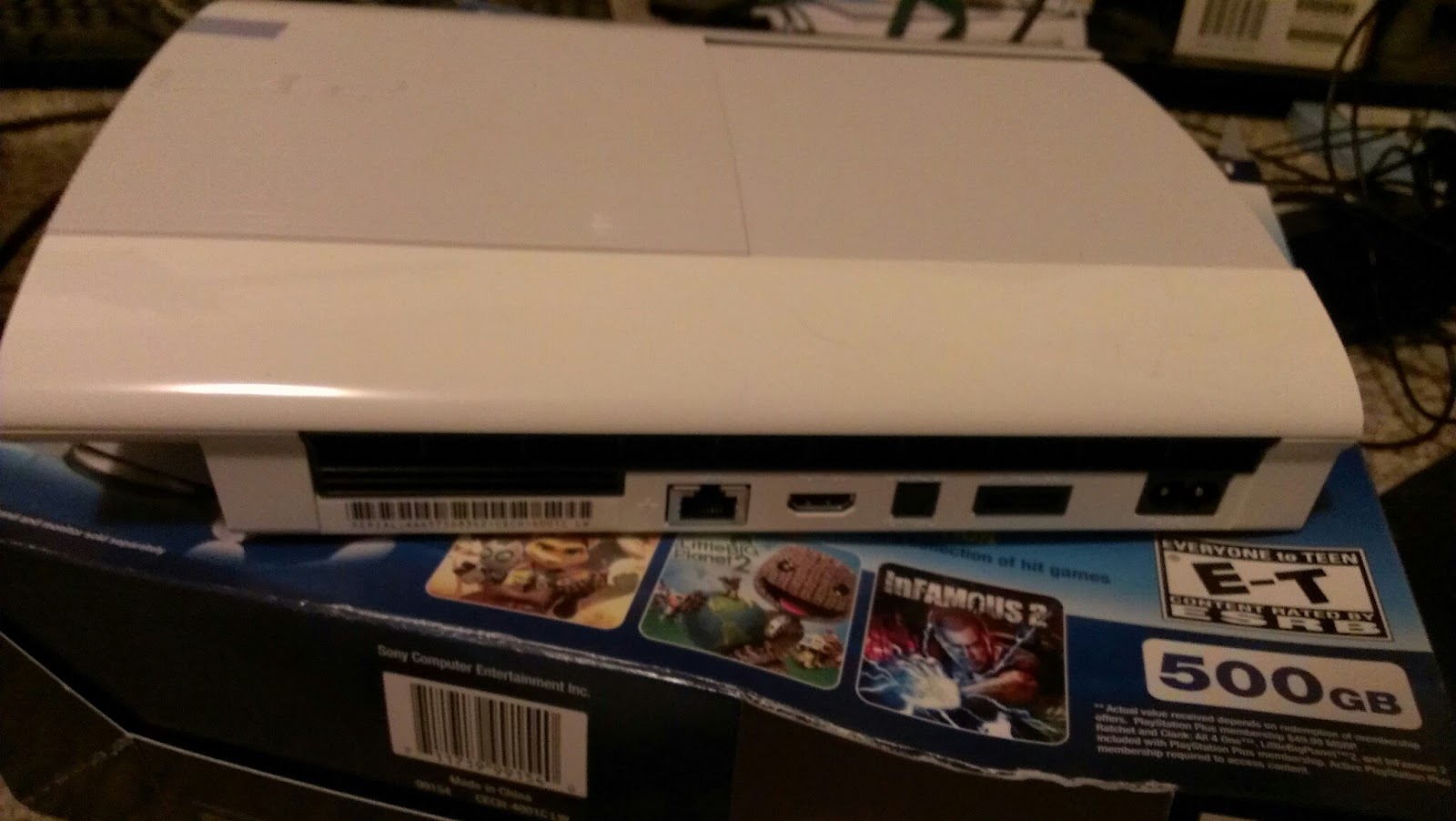 The Vaunted Gamer: New PS3! Checkout the Crystal White PS3.