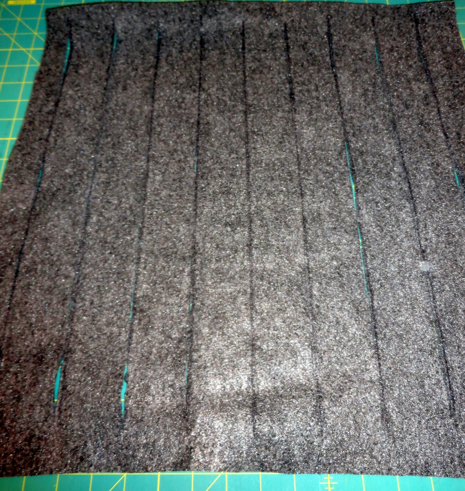 Felt woven pillow tutorial