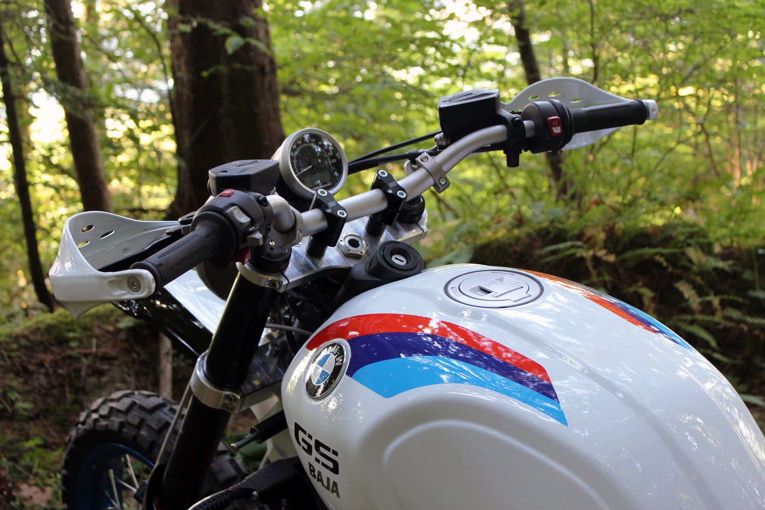 From Digital to Real | BMW R 1200 "BAJA" - RocketGarage - Cafe Racer ...