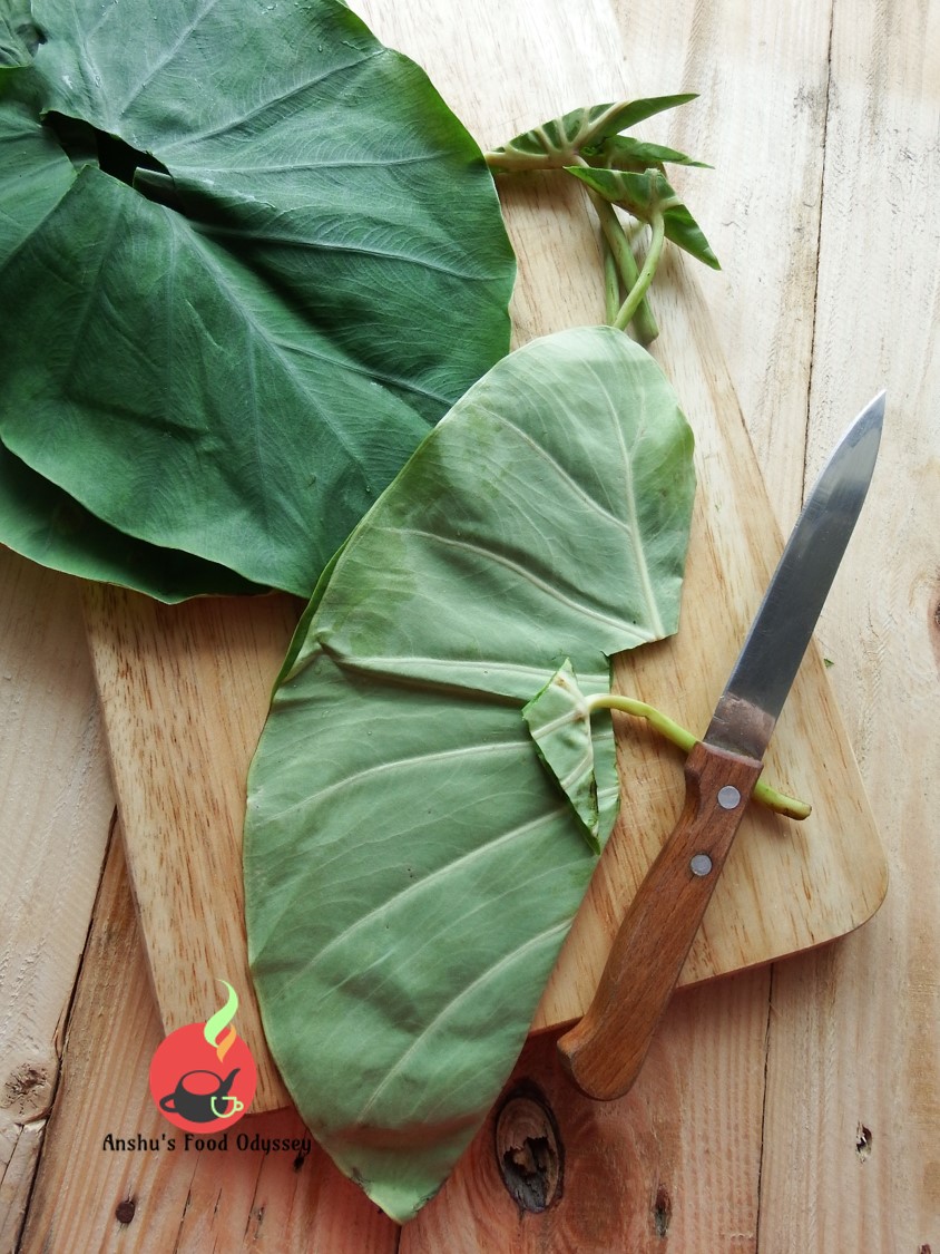 Arbi ke Patrode Recipe | Patra Recipe | Alu Vadi Recipe | Colocasia ...