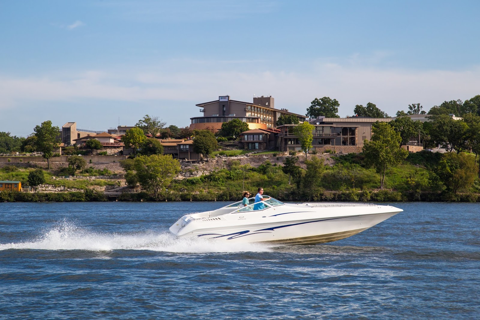 Summerset Boat Lifts: Top 5 Spring Boating Safety Tips