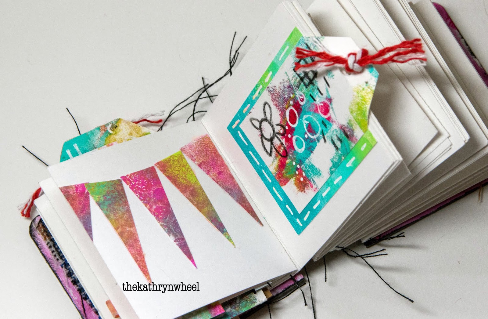 The Kathryn Wheel: More mini books!